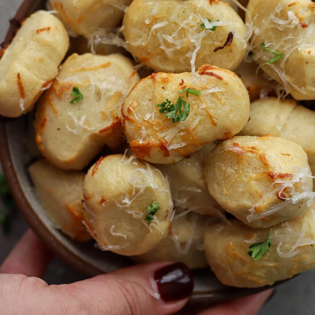 Homemade Parmesan Bread Bites (Domino’s Copycat Recipe) - A Red Spatula