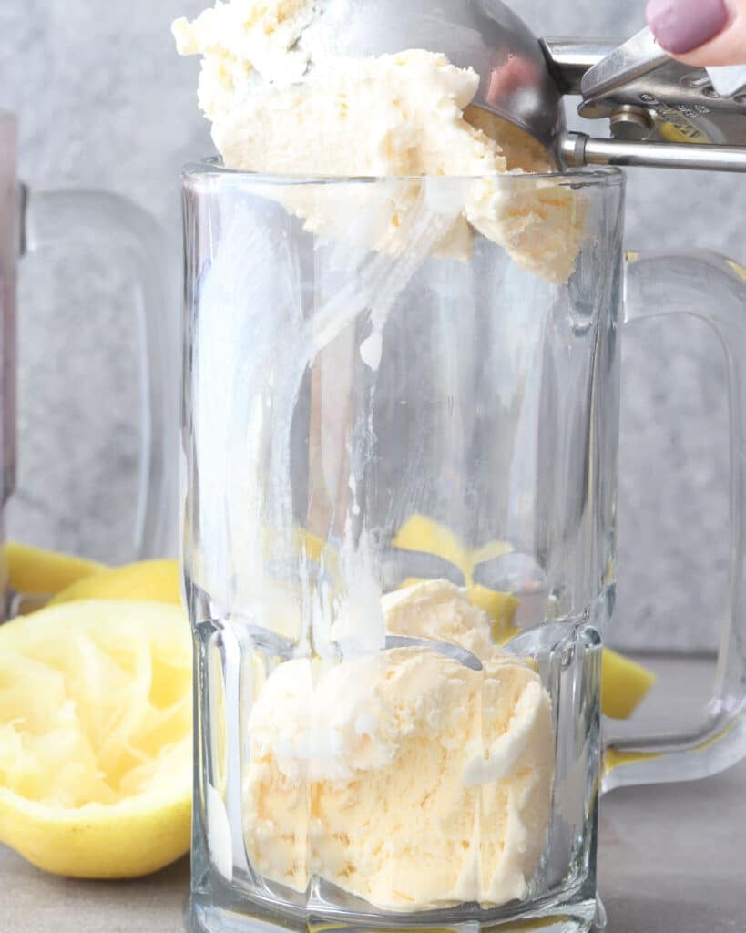 Hard To Resist Blueberry Lemon Floats - A Red Spatula
