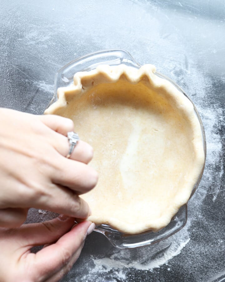 Buttery And Flaky 6-Inch Pie Crust - A Red Spatula