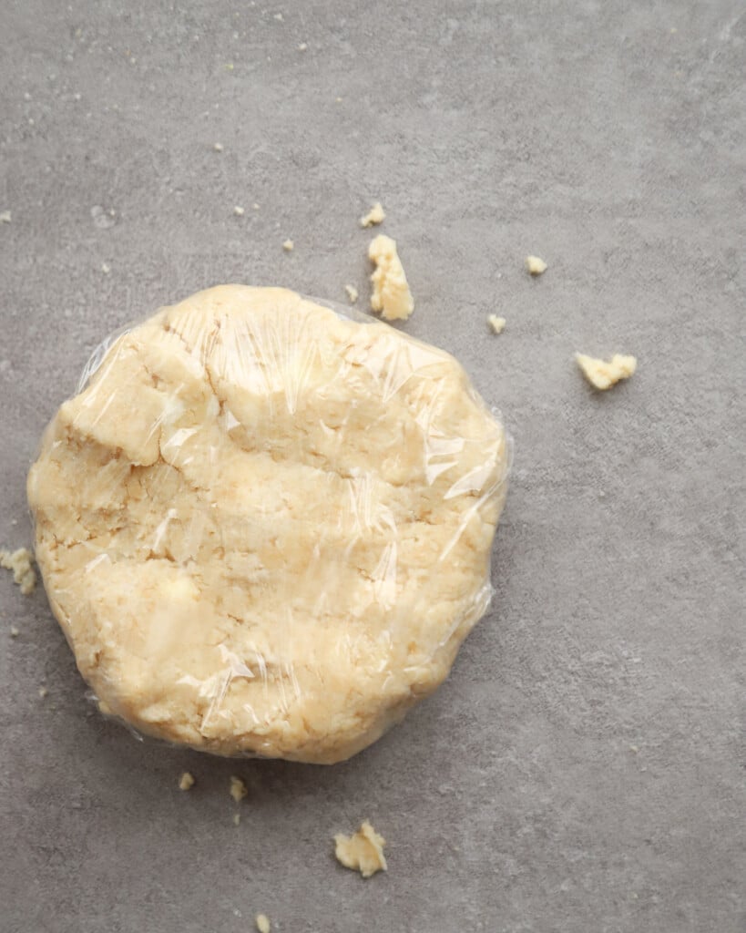 Buttery And Flaky 6-Inch Pie Crust - A Red Spatula