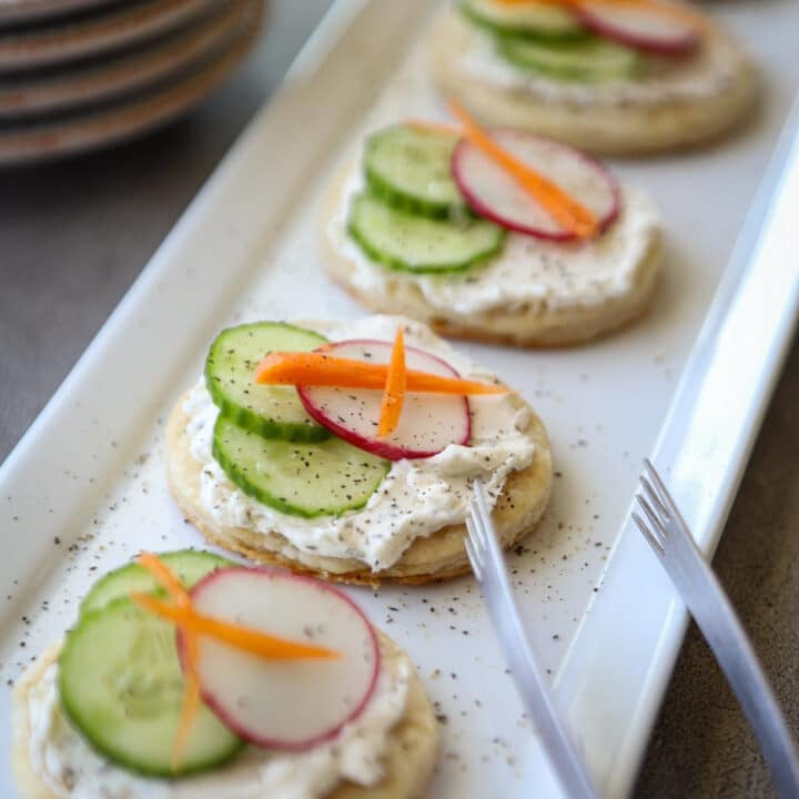 Pie Crust Appetizer Recipe With Savory Cream Cheese and Vegetables - A ...