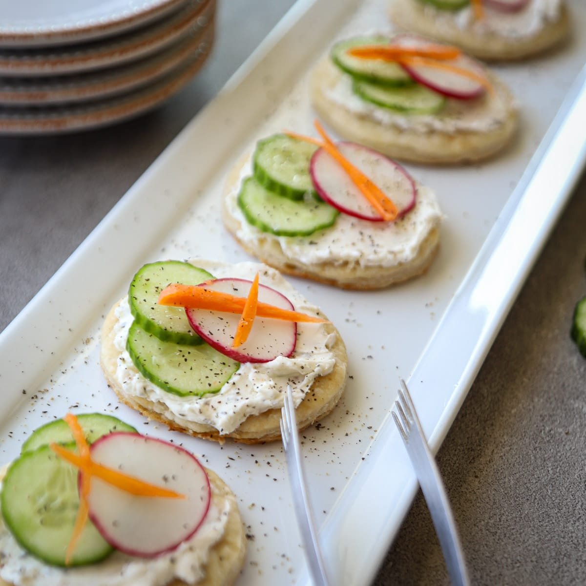 Pie Crust Appetizer Recipe With Savory Cream Cheese and Vegetables - A ...